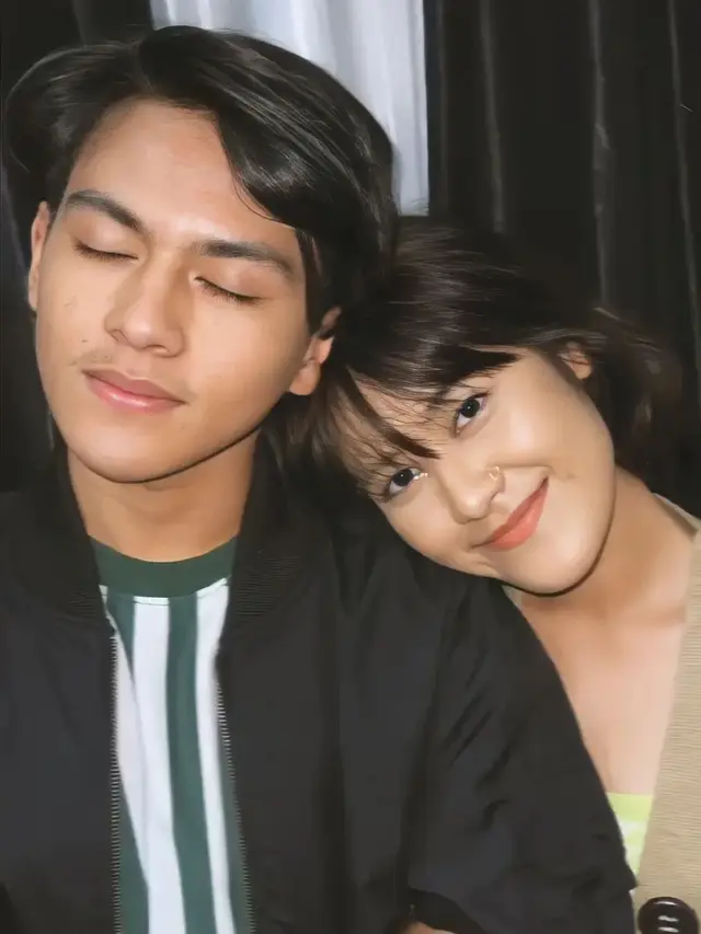 7 Potret Rey Bong dan Ashira Zamita yang Akan Adu Akting Dalam Series Dear Stranger - Hot ...