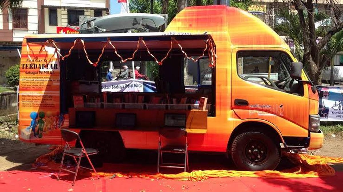 KPU Jember Kerahkan Mobil Pintar Sosialisasi Simulasi Pencoblosan ...