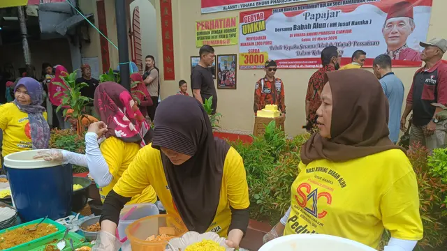 Bos Jalan Tol Jusuf Hamka Bagi-bagi Nasi Kuning Rp 3.000 di Cianjur - Bisnis Liputan6.com