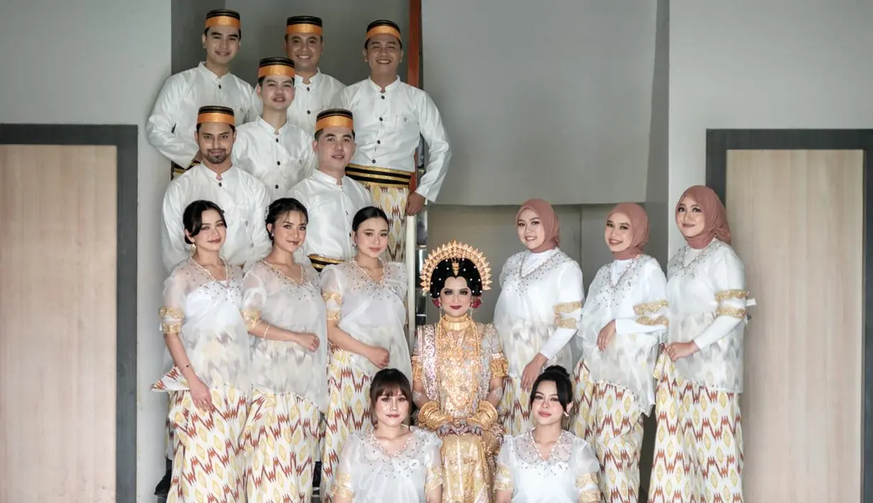 Potret Bridesmaid dan Groomsmen Nia LIDA, Bertabur Jebolan Liga Dangdut ...