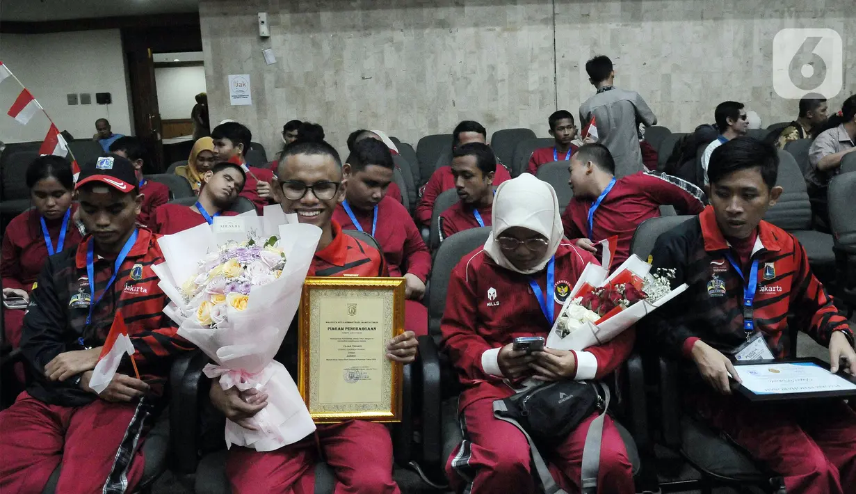Atlet Disabilitas Berprestasi Dapat Penghargaan dari Wali Kota Jakarta Timur - Foto Liputan6.com