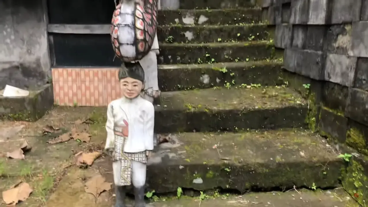 10 Potret Padepokan 1000 Patung Ki Puger Ismoyo yang Terbengkalai ...