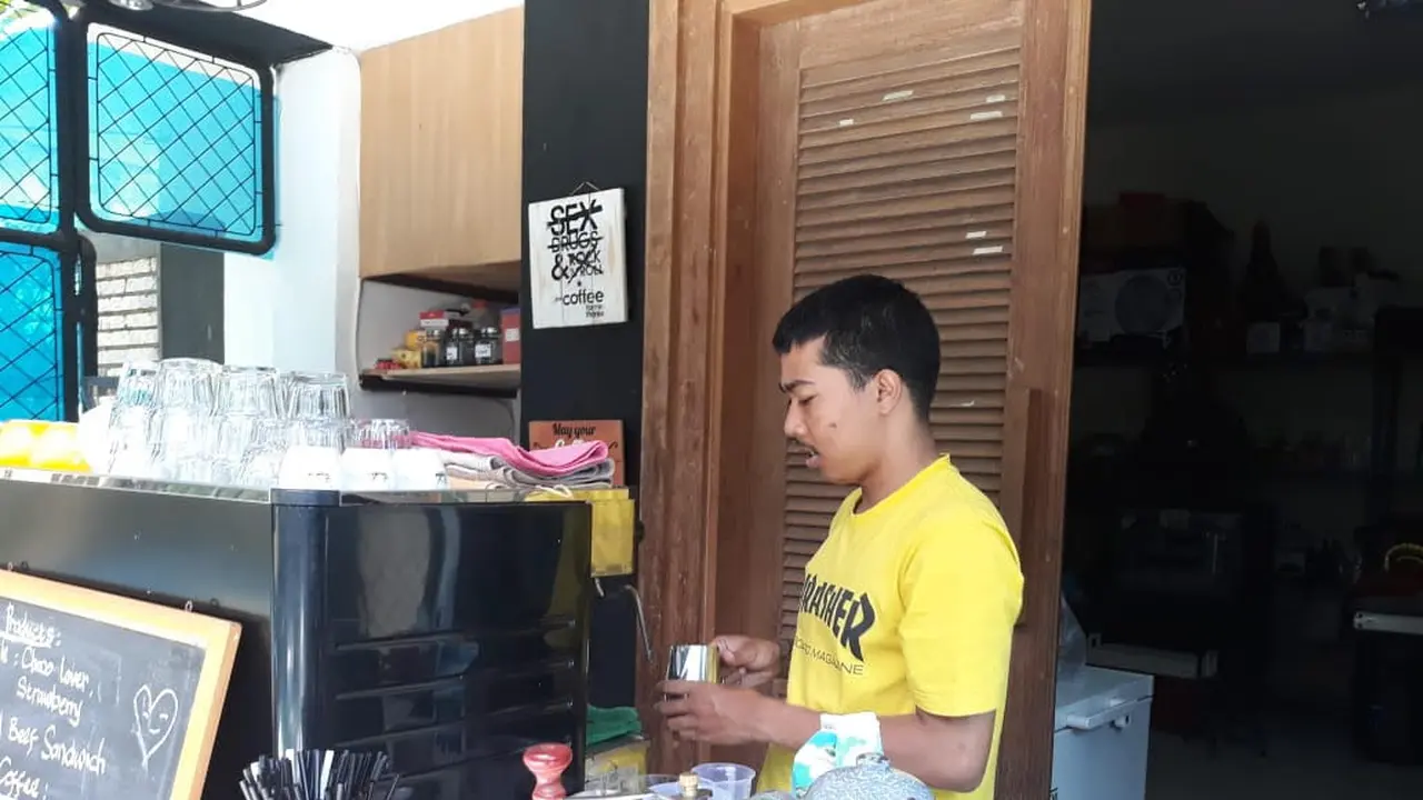 Andy Prawira Tinggalkan Bisnis Demi Pecandu dan ODHA - Regional ...