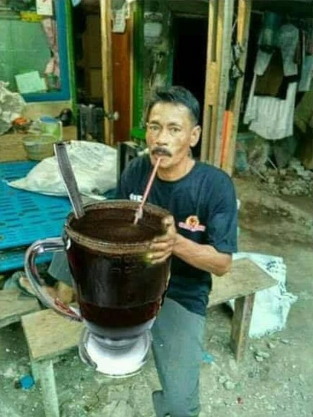 6 Minuman Penambah Tenaga Kuli Bangunan Ini Bikin Melongo, Wadahnya ...