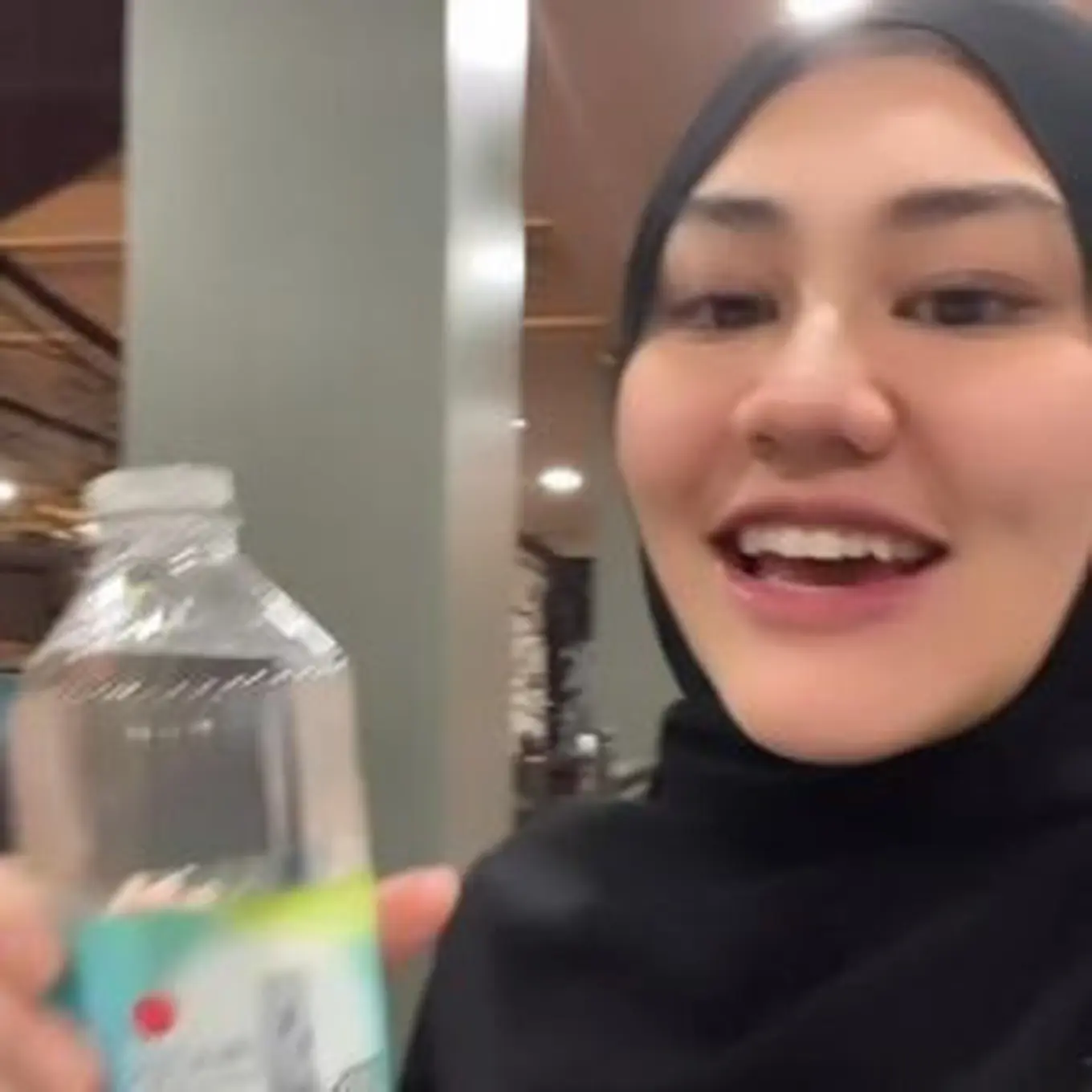 Potret Cantik Aaliyah Massaid Pakai Kerudung saat Kajian di Rumah Ashanty - Entertainment Fimela.com