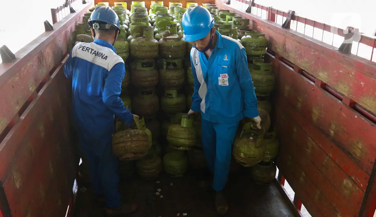 Melihat Proses Pengisian LPG 3 Kg di SPBE - Foto Liputan6.com