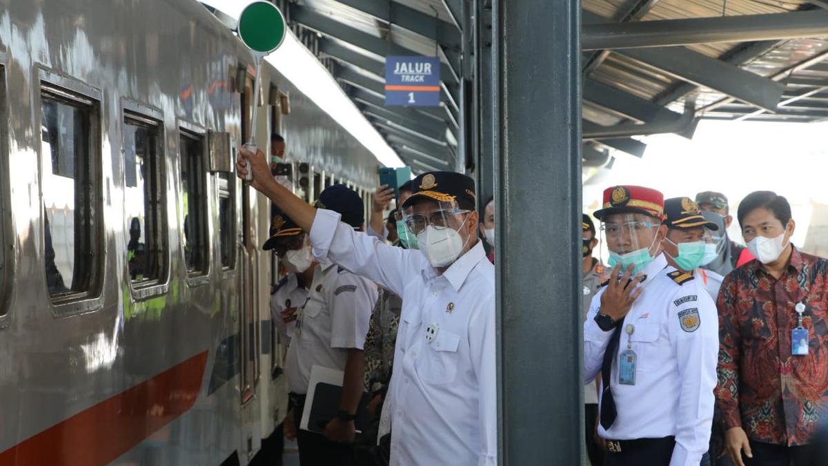 KAI Gratiskan Tarif Kereta Api Ciranjang – Cipatat Selama 10 Hari ...