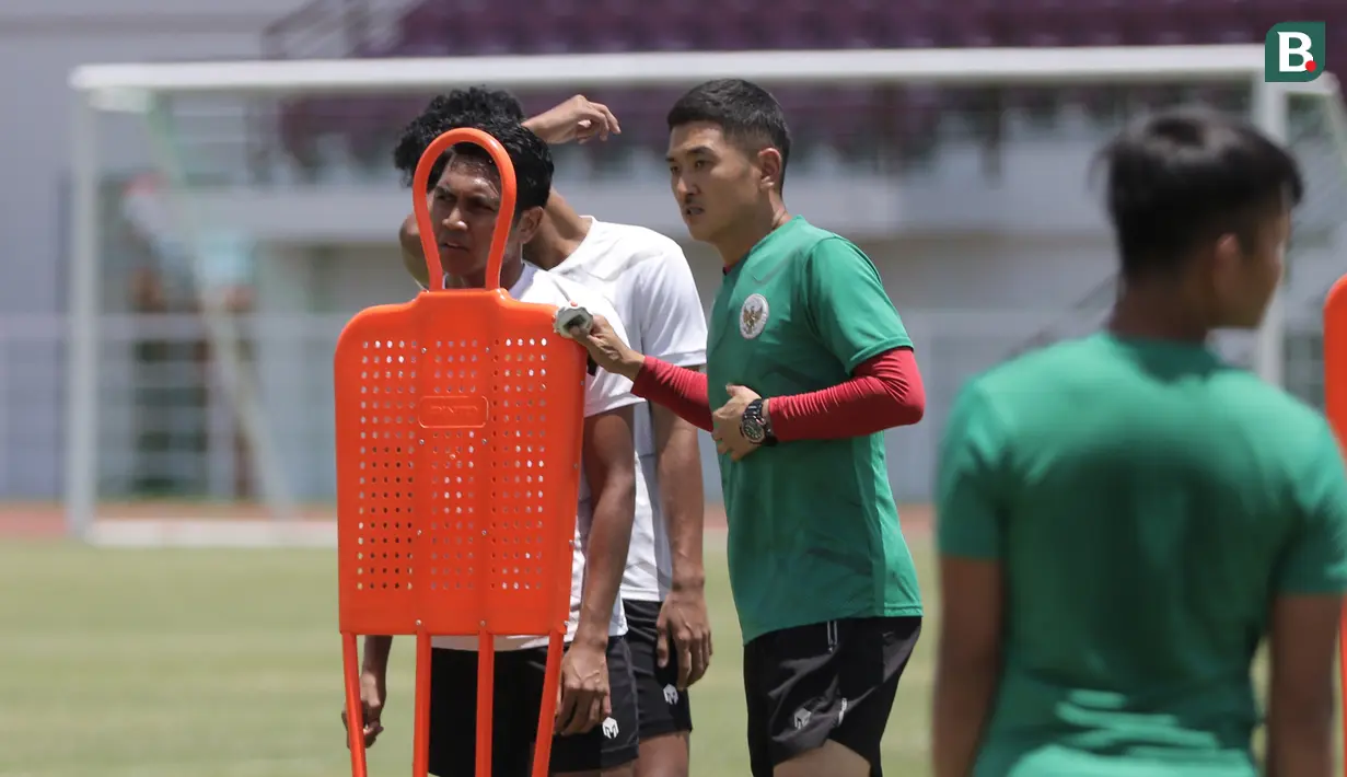Foto: Timnas Indonesia U-20 Latihan Dibawah Sinar Terik, Marselino ...