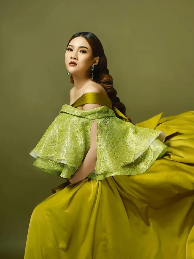 Potret Nella Kharisma, Penyanyi Dangdut Anggun Asal Kediri yang Dikenal Melalui Lagu Hitsnya ...