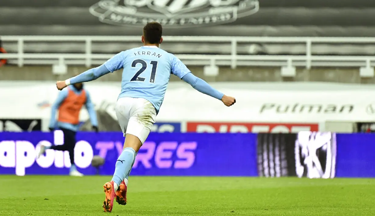 FOTO: Hattrick Ferran Torres Bawa Manchester City Taklukkan Newcastle ...