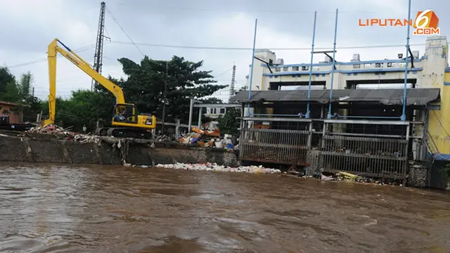 Pintu Air Manggarai Aman, Katulampa Siaga III - News Liputan6.com