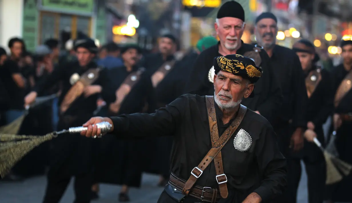 FOTO: Suasana Perayaan Asyura di Karbala - Foto Liputan6.com