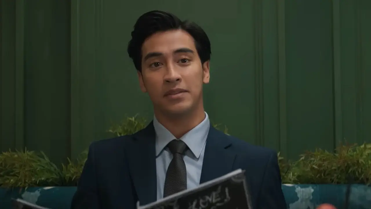 6 Penampilan Abidzar Al Ghifari di Trailer Film A Business Proposal ...