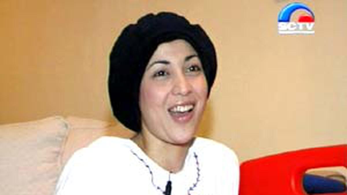 Devi Permatasari Tak Pernah Menyesali Masa Silam - ShowBiz Liputan6.com