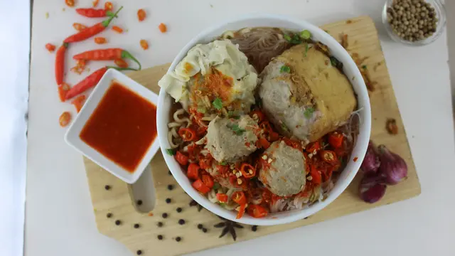 Mencicip Bakso Malang Jaya Bersama, Kuliner Bakso Viral di Tangerang