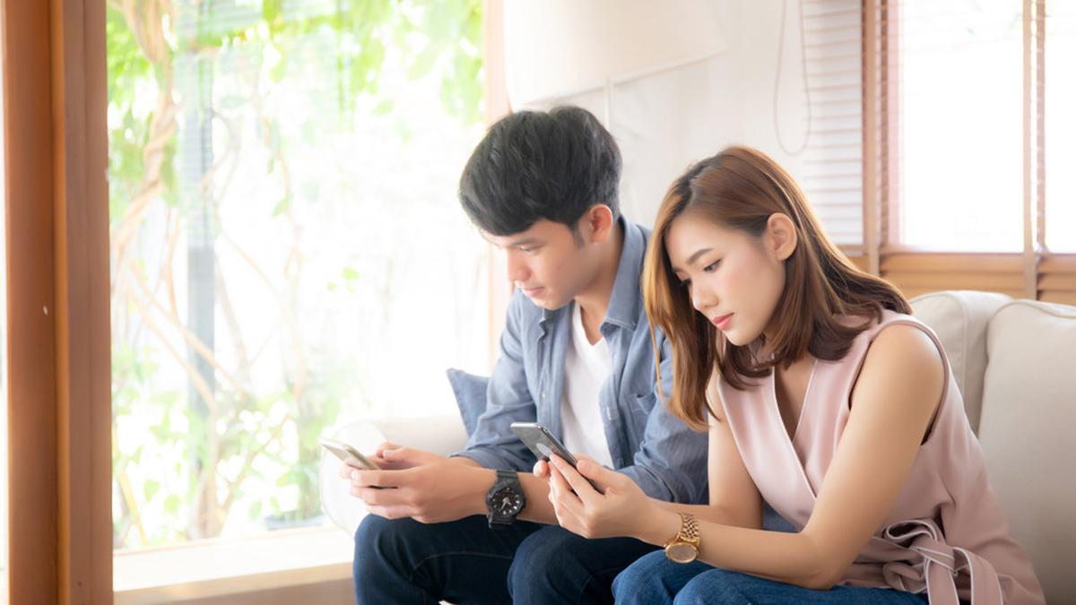 4 Tanda Pasti Pasanganmu Tidak Lagi Setia Kepadamu