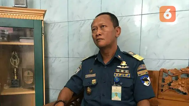 Angin Timuran Datang, Pelayaran Lintas Pulau Sumenep Ditangguhkan ...