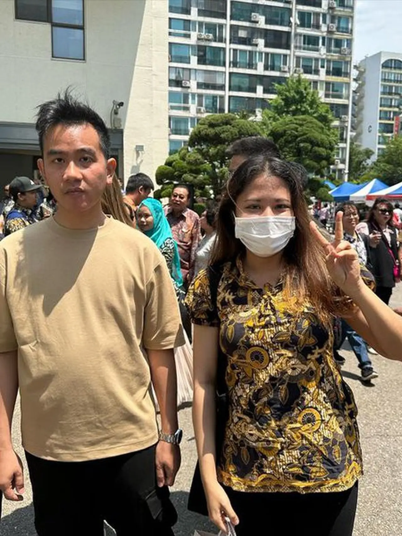 7 Potret Gibran Rakabuming Hadiri Acara UMKM di Seoul, Gayanya Tuai ...