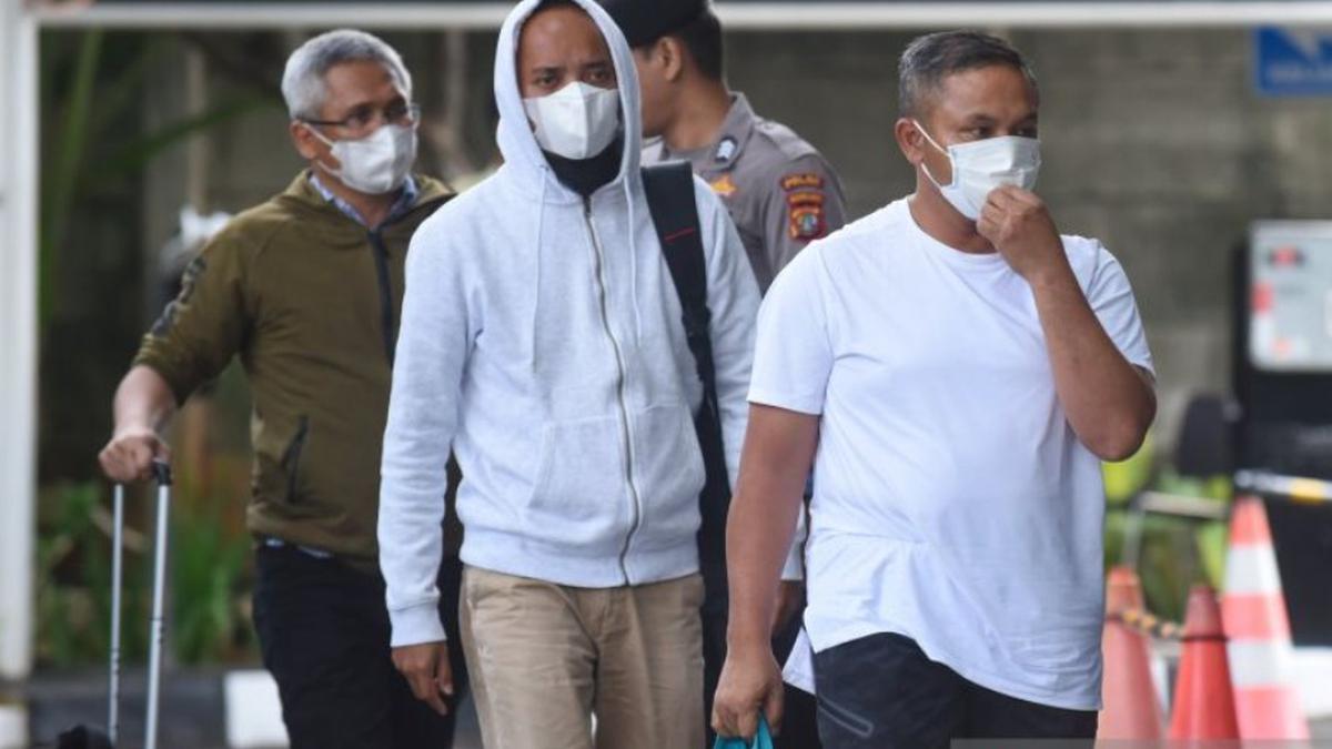 ‘Tongkat Estafet’ Korupsi Gubernur Riau Sejak 2003