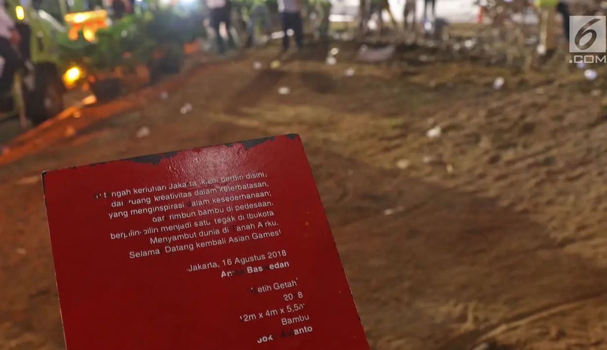 FOTO: Instalasi Bambu di Bundaran HI Dibongkar - Foto Liputan6.com