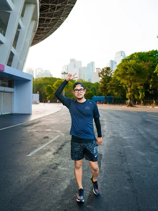 Selebgram Juragan 99 Gilang Widhia Pratama Sebut Barber Profesi Menarik ...