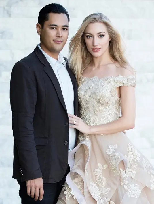 FOTO: Kemesraan Panji Trihatmodjo dan Varsha Strauss, Menanti Kelahiran ...