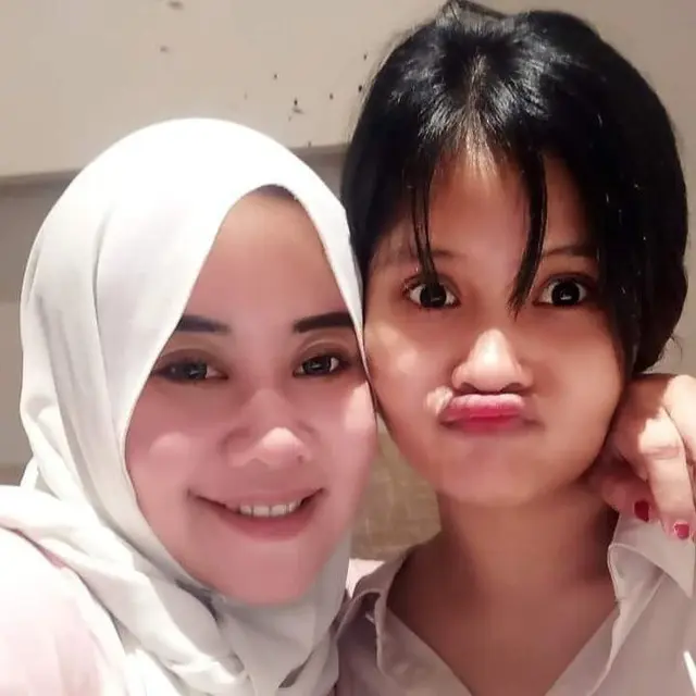 6 Potret Nachika Septalia Adik Sambung Vanessa Angel yang Kini Jadi Sorotan - Hot Liputan6.com