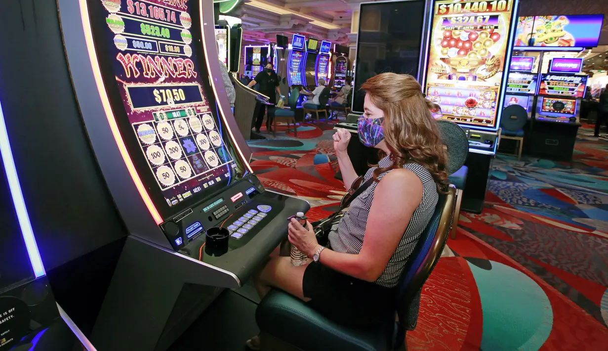 FOTO: Geliat Perjudian Las Vegas Setelah Kasino Kembali Dibuka - Foto ...