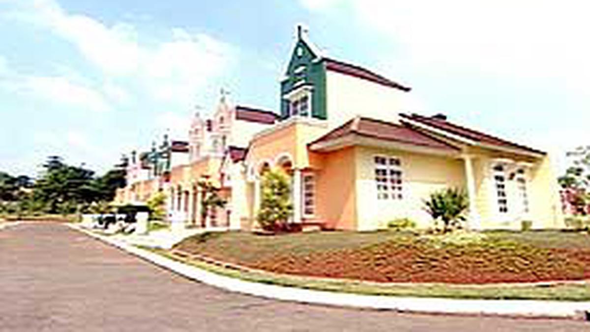 Bermanja dengan Alam di Telaga Golf Sawangan - News Liputan6.com