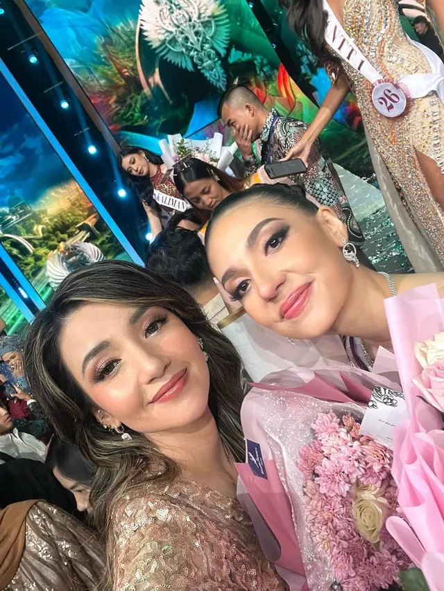 6 Potret Ghina Raihanah Adik Tsania Marwa, Runner-up Puteri Indonesia 2024 - Hot Liputan6.com