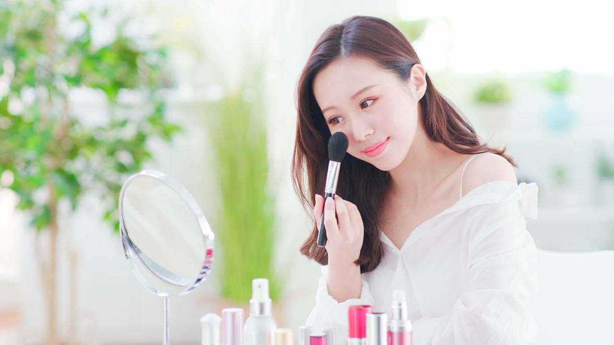 FIMELA FEST 2019: 3 Langkah Mudah Ubah Tampilan Makeup Siang dan Malam Hari