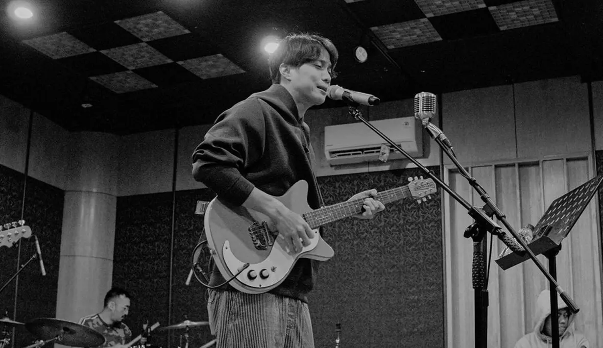 Bikin Terpana Usai Potong Pendek, Ini Potret Dikta dengan Rambut ...