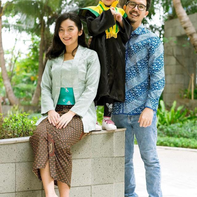 6 Potret Terbaru Artis Arini Astari, Pernah Bintangi Sinetron Bidadari ...