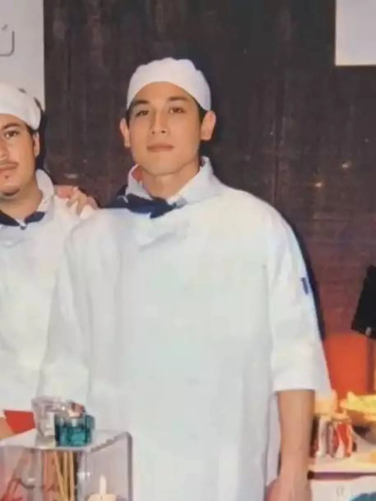 Viral, Ini 7 Potret Lawas Chef Juna Rorimpandey Bak Idol K-Pop - Hot Liputan6.com