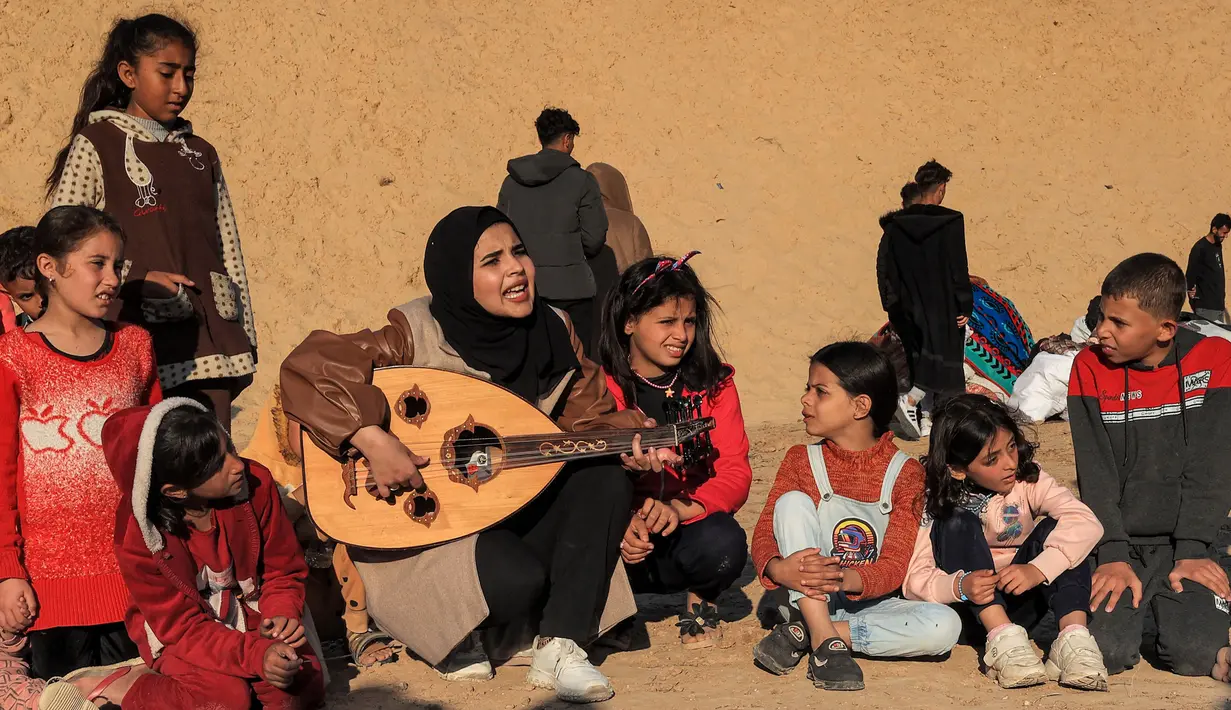 Alunan Oud untuk Jaga Kesehatan Mental Anak-anak Gaza dari Kengerian ...