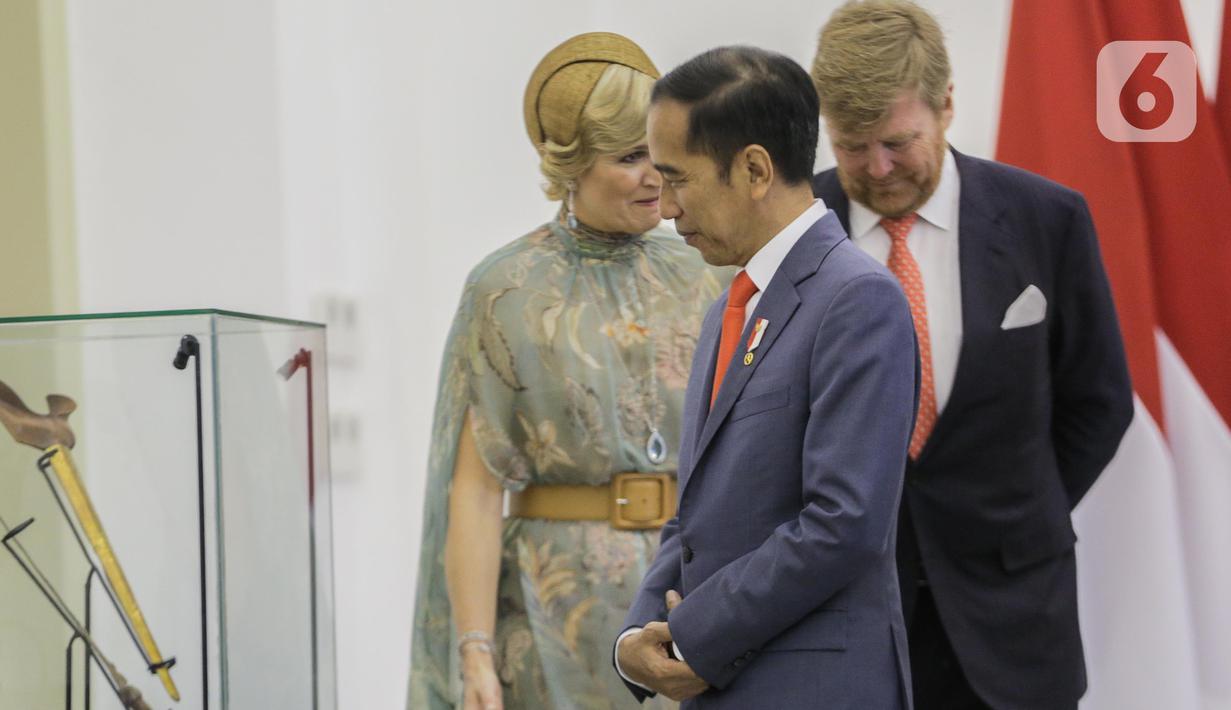 Foto Raja Belanda Kembalikan Keris Pangeran Diponegoro Ke Jokowi
