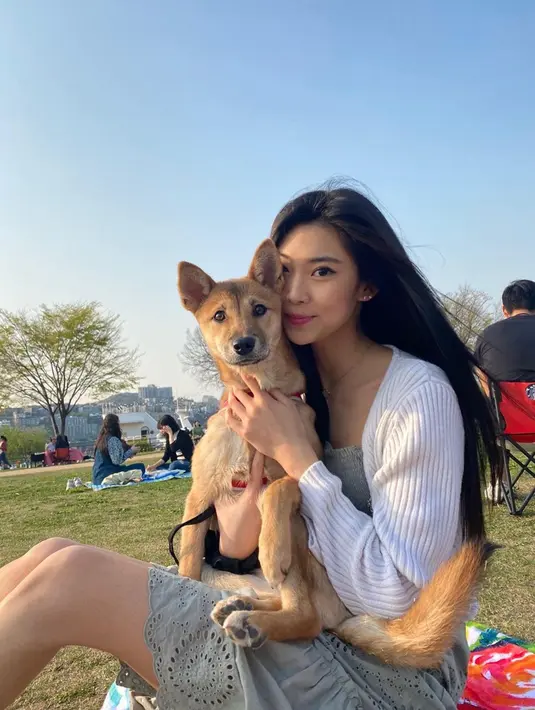 Pesona Nadine Lee Peserta Single's Inferno 2 yang Jadi Sorotan ...