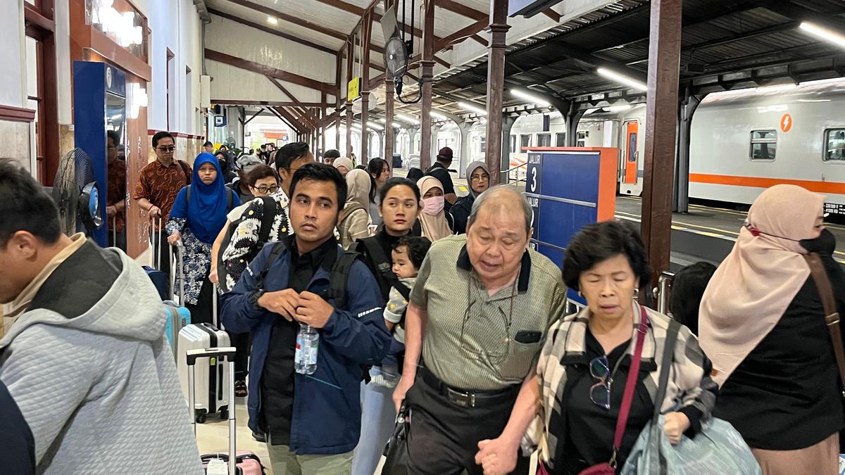 Libur Panjang Waisak di Jember, 110 Ribu Penumpang Gunakan Kereta Api - Regional Liputan6.com