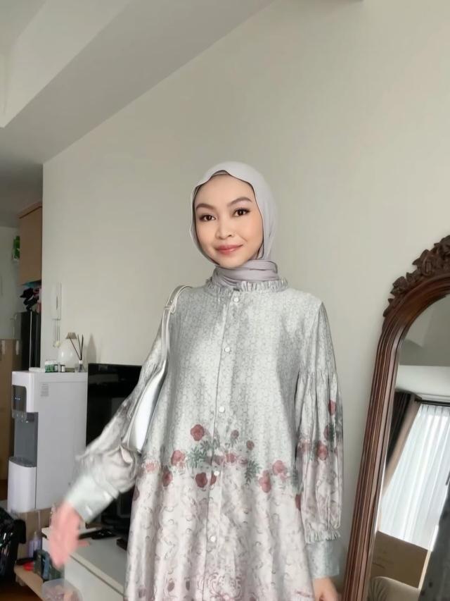 Influencer MUA Erika Nurdiani Berbagi Tutorial Clean Girl Makeup dan ...