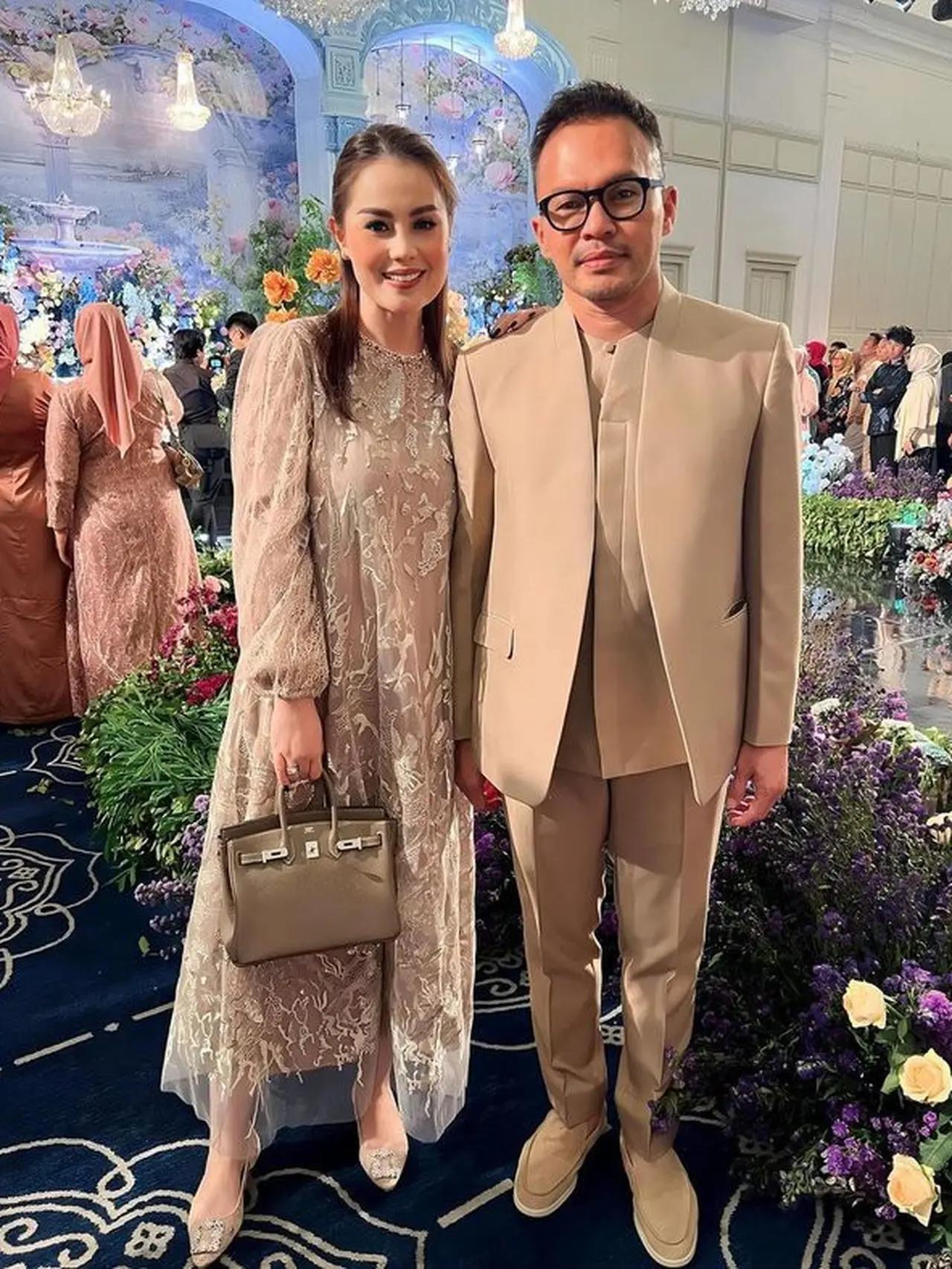 8 Potret Seleb Hadiri Pernikahan Adinda Thomas, Jennifer Dunn Tampil ...