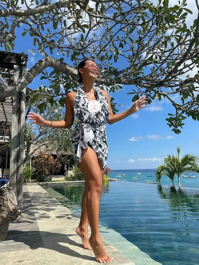 6 Potret Terkini Indah Kalalo yang Berulang Tahun ke-41, Cantik Awet ...