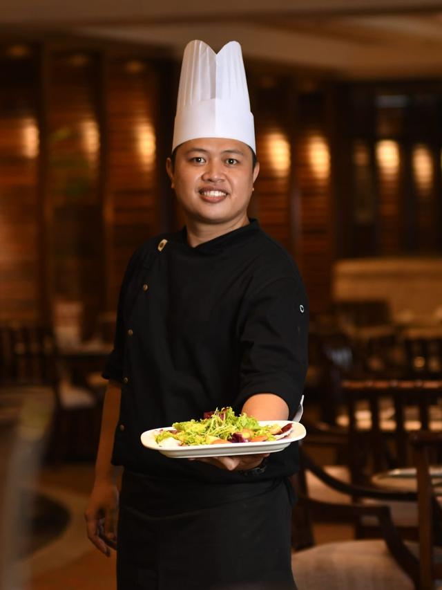 Chef Ali Racik Kambing Guling dan Soto Betawi Resep Autentik, Ikon ...