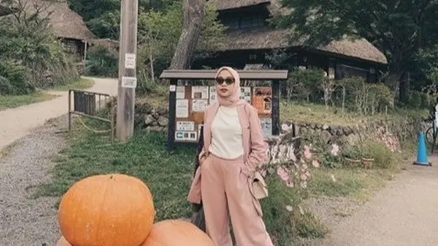 Ditipu Agen Travel Haji dan Umrah di Bogor, Selebgram Elsya Sandria ...