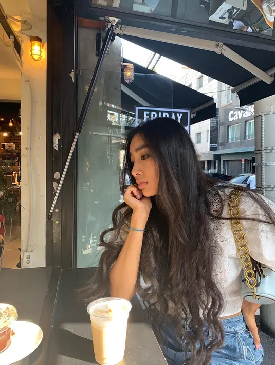 Potret dan Profil Moon Gabi, Model Cantik yang Melahirkan Anak Jung Woo ...