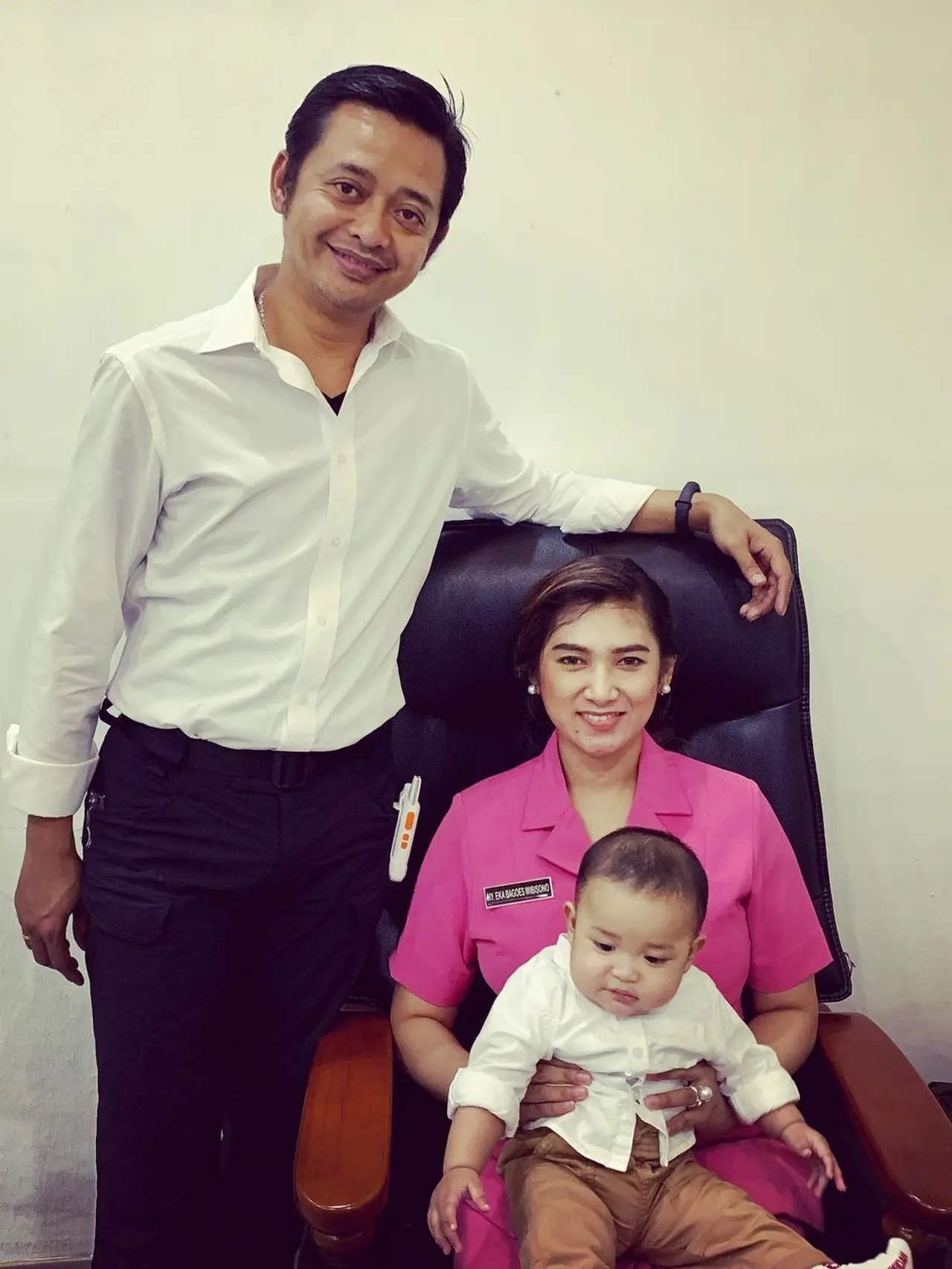 6 Potret Terbaru Briptu Eka Frestya, Kini Jadi Ibu Bhayangkari - Hot ...