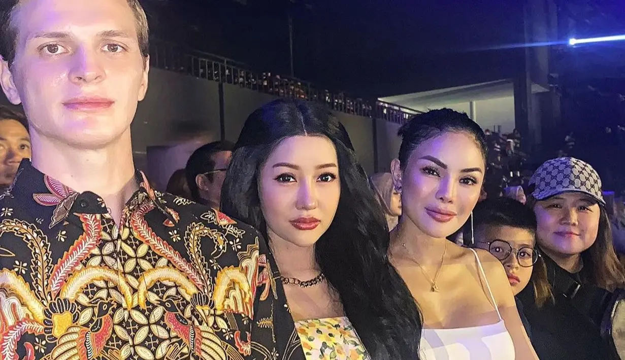 Potret Lucinta Luna dan Alan Foto Bersama Selebritas Indonesia - Foto ...