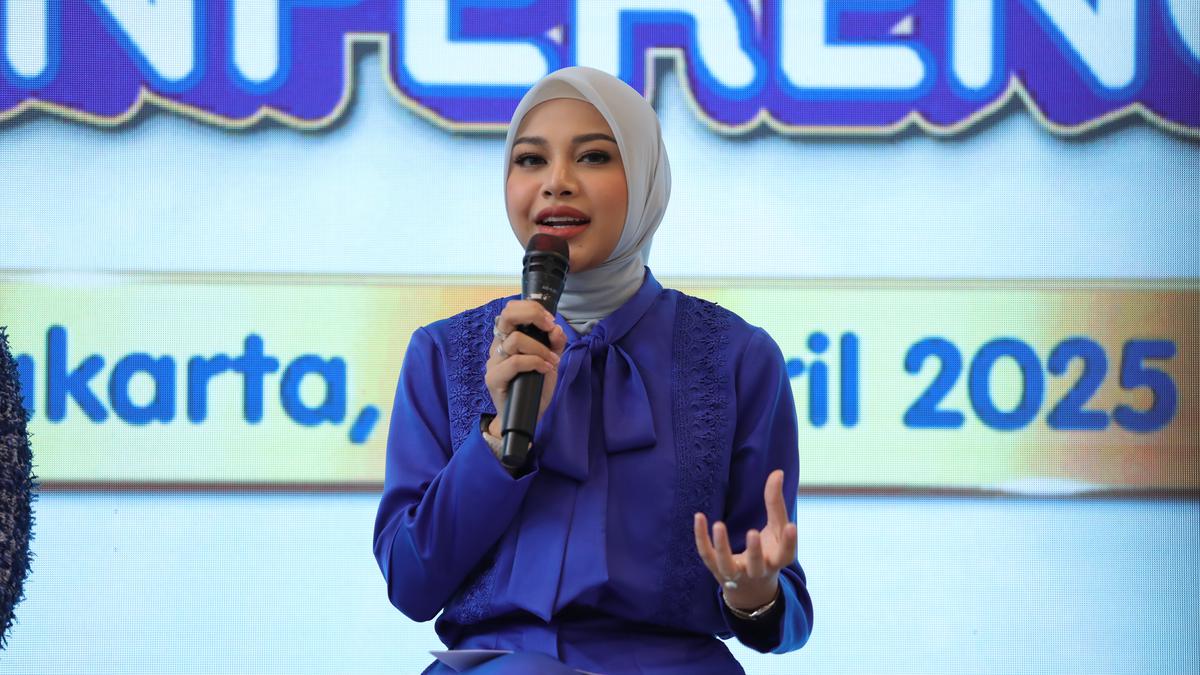 Cara Aurel Hermansyah Membagi Waktu Bermain Bersama Anak hingga ...