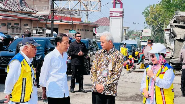 Jokowi Anggarkan Rp14 Triliun untuk Perbaikan Jalan Rusak di Seluruh Daerah Tahun Ini - News ...