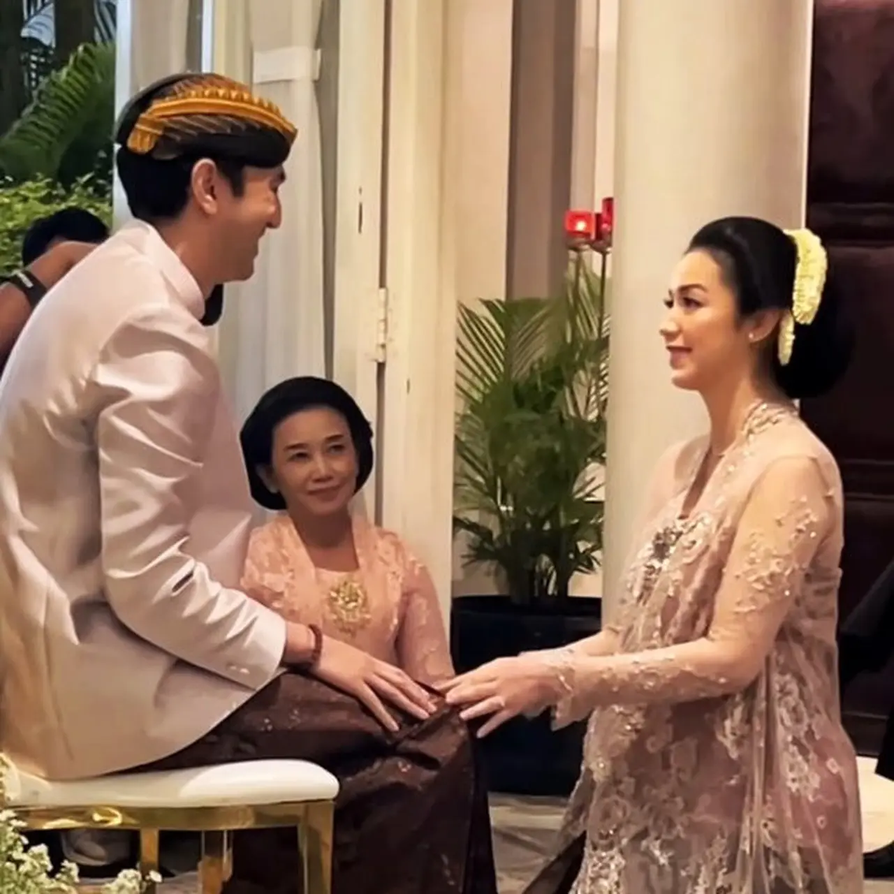 6 Potret Tujuh Bulanan Velove Vexia, Lama Tak Terdengar Tiba-tiba Bagikan Kabar Hamil - Hot ...