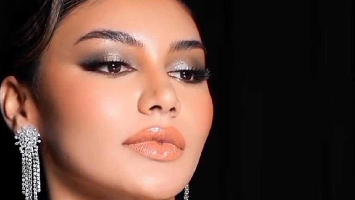 6 Gaya Glamor nan Seksi Jihane Almira, Putri Indonesia Pariwisata 2020 ...